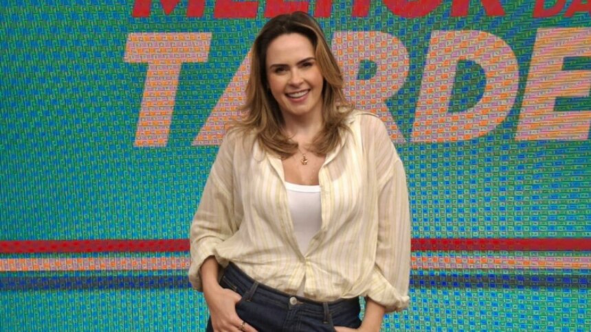 Ana Paula Renault comenta estreia do Melhor da Tarde antes de se ausentar