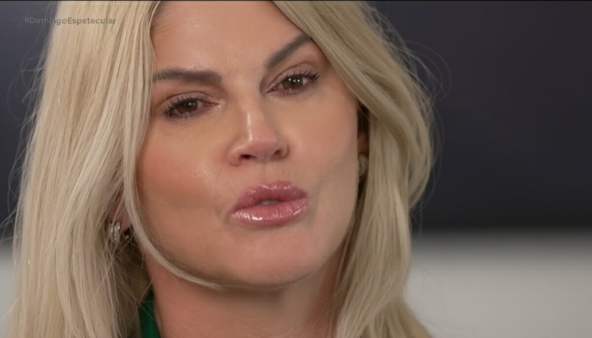 Val Marchiori emociona ao falar sobre câncer no Domingo Espetacular