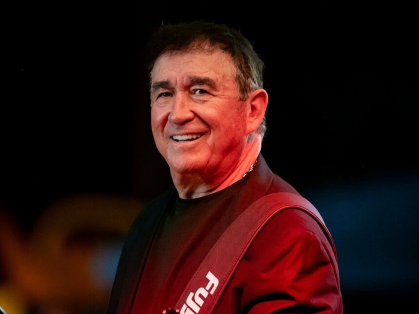 Amado Batista canta seus sucessos no Terra da Padroeira